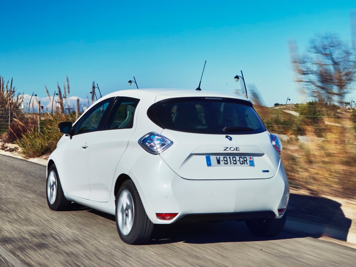 L’elettrica Zoe raddoppia: autonomia da prima auto