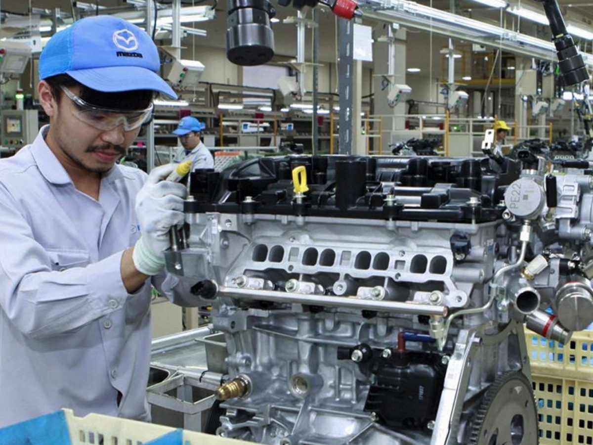 Mazda adegua la produzione globale