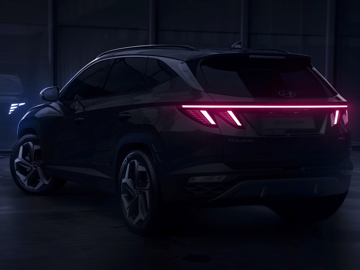 Hyundai: primi teaser della nuova Tucson