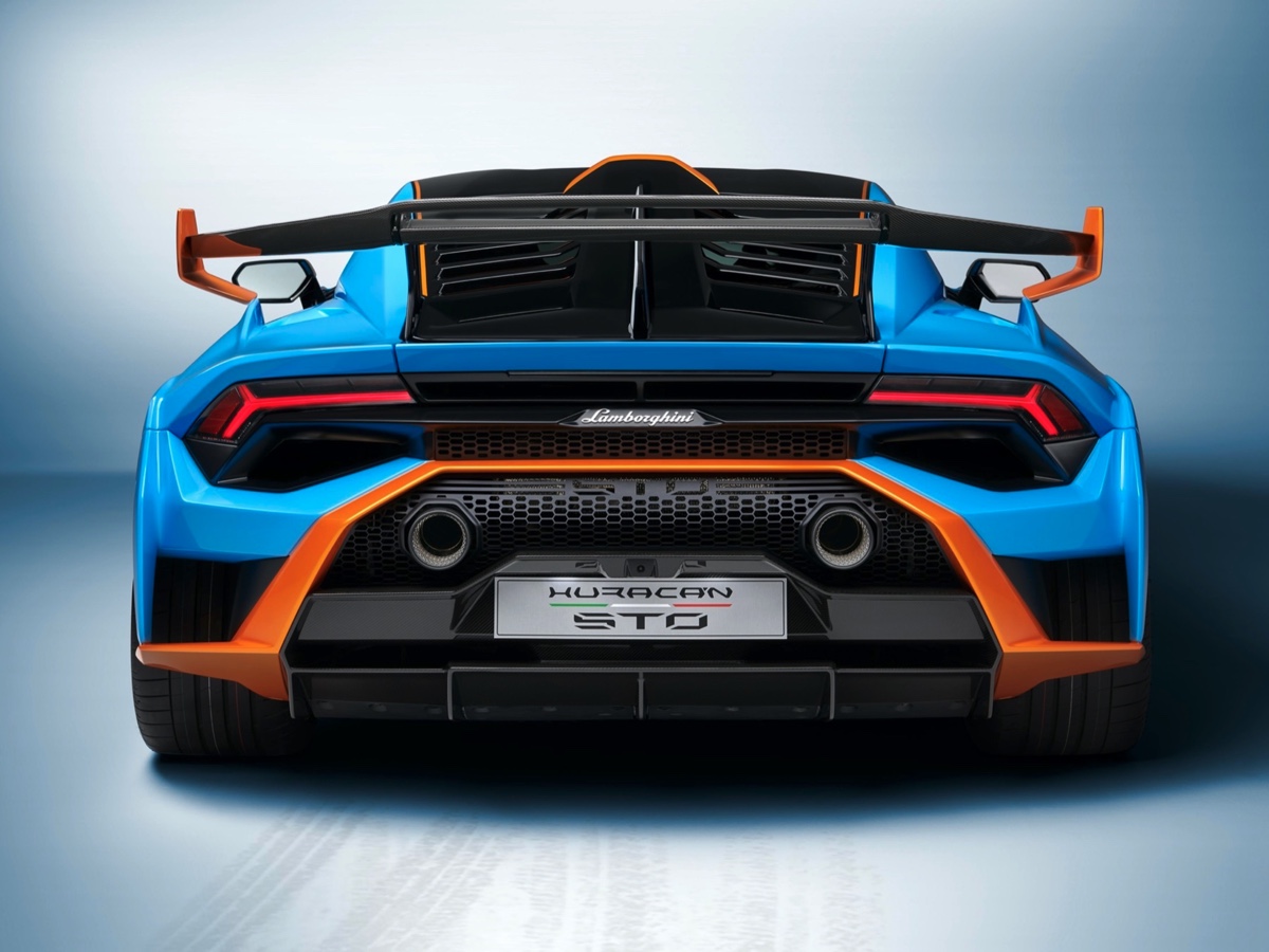 Lamborghini Huracán STO, dalla pista alla strada