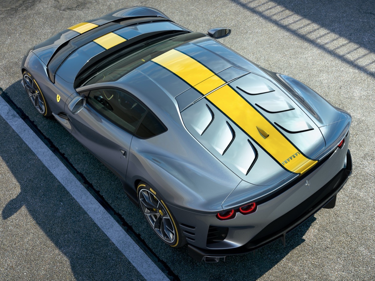 Ferrari V12: prime immagini della nuova versione speciale in edizione ...