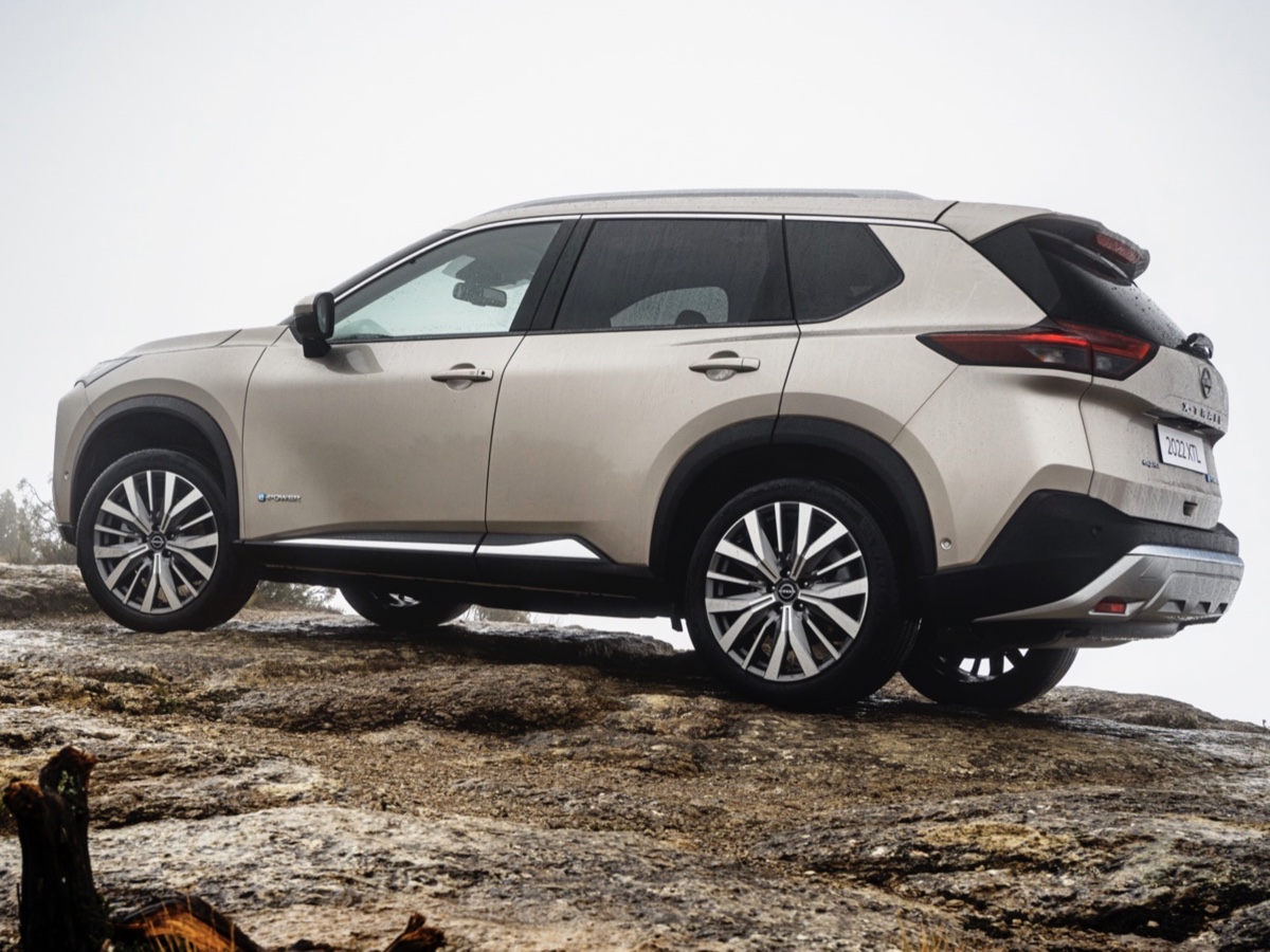 The fourth-generation Nissan X-Trail on sale starting at 38,080 euros