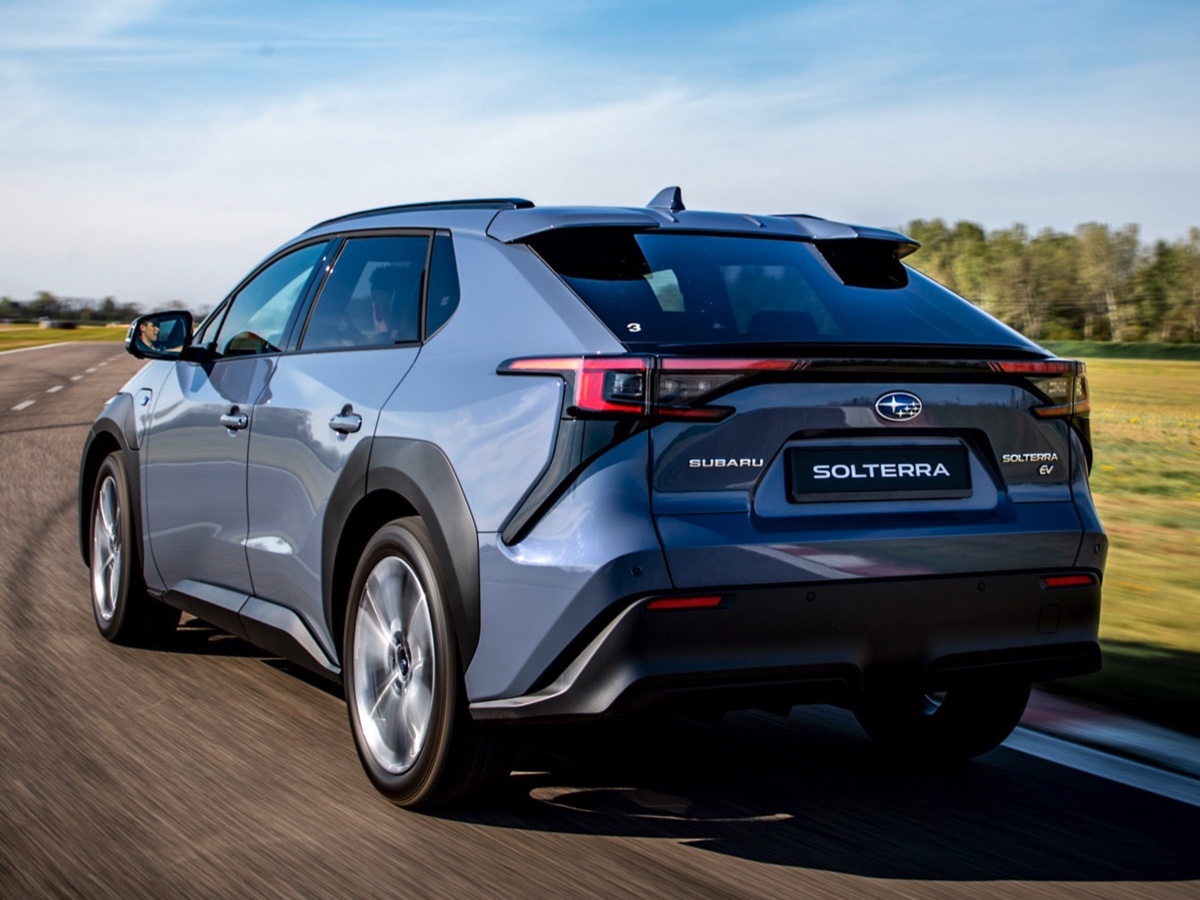 Autonomia di 465 km per Solterra, il BEV che apre l'era elettrica Subaru