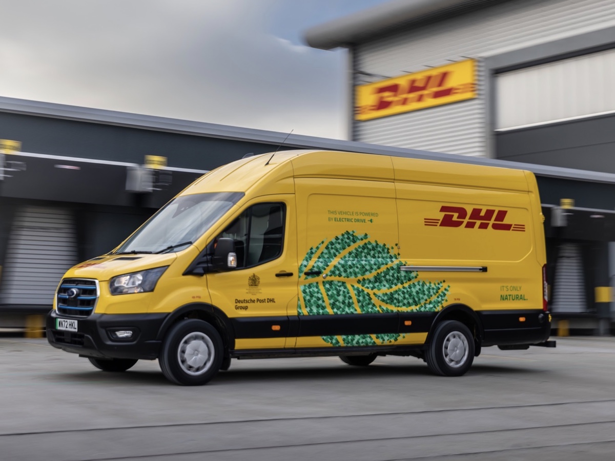 Ford Pro fornirà a DHL più di 2.000 E-Transit a livello globale