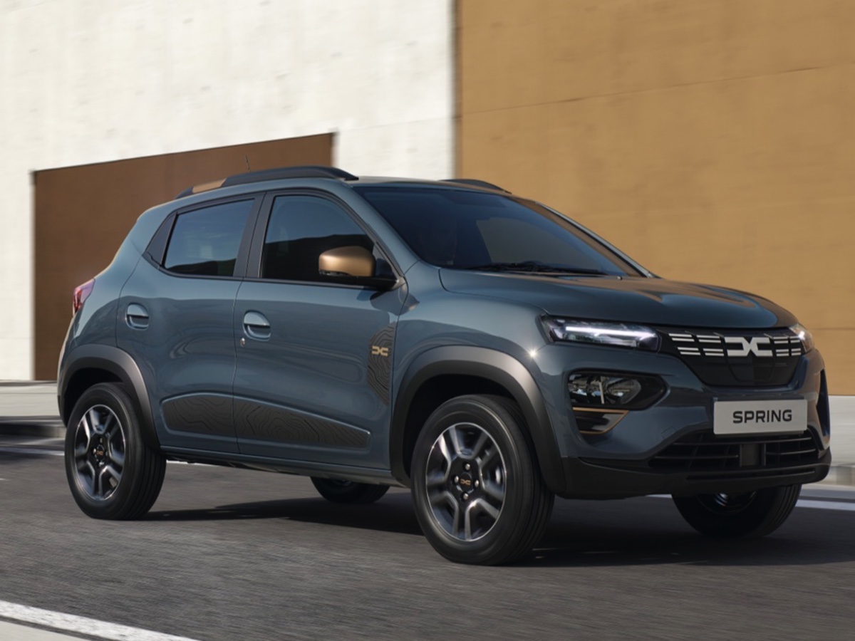 Brussels preview for the Dacia Spring Extreme with Electric 65 hp engine