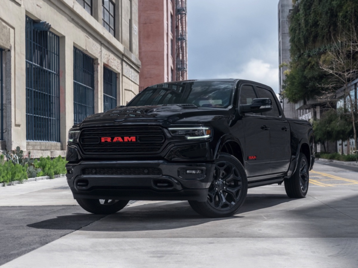1500 Limited (RAM)RED Edition, edizione speciale del pick-up per l'Europa