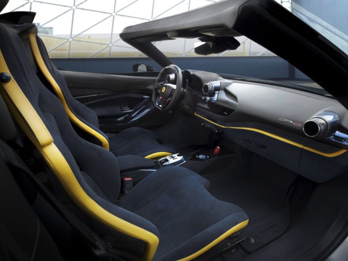 Ferrari SP-8, nuova One-Off roadster su base F8 Spider
