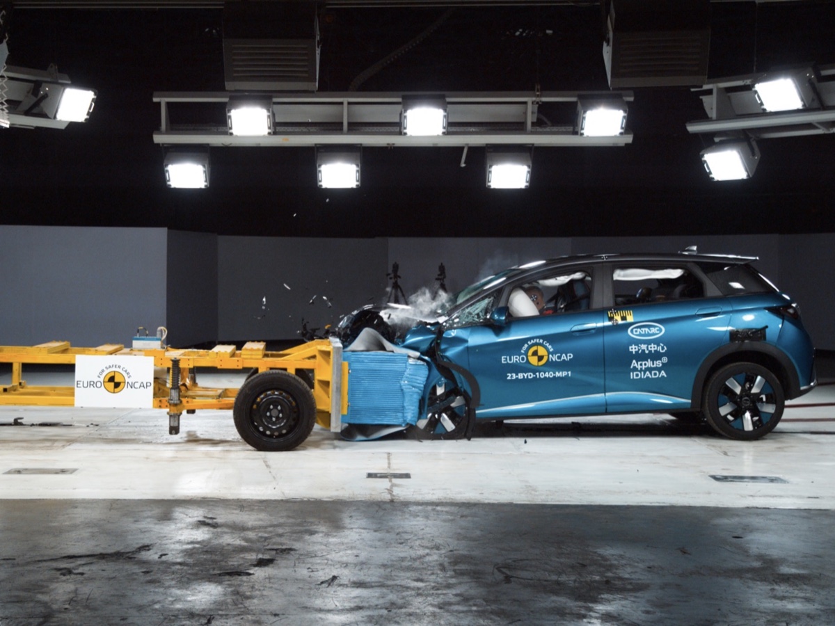 Euro NCAP, 5 stelle per le EV cinesi Xpeng P7, BYD Seal e Dolphin