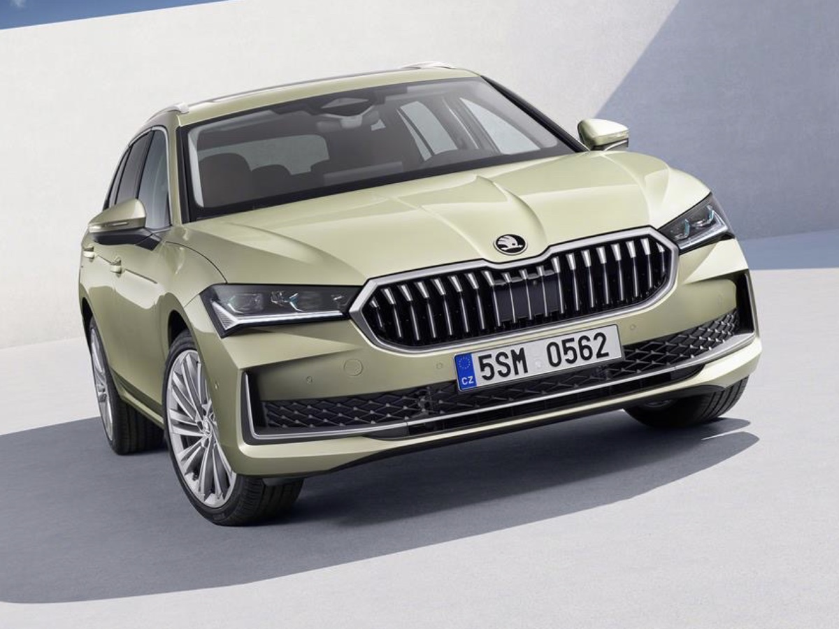 Škoda Superb, up to 100 km on electric power for 4th generation PHEV